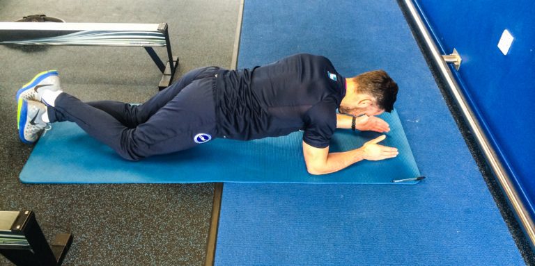 10 variantes de planks para corredores