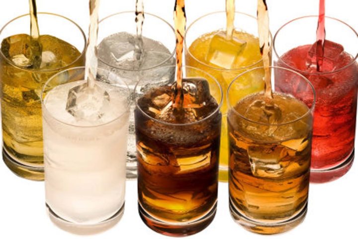 8 beneficios de dejar de beber refrescos light