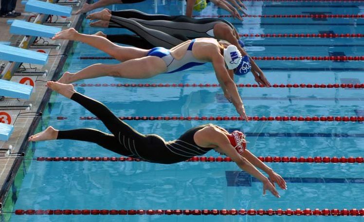 ¿Cómo estructurar una rutina de natación para principiantes?
