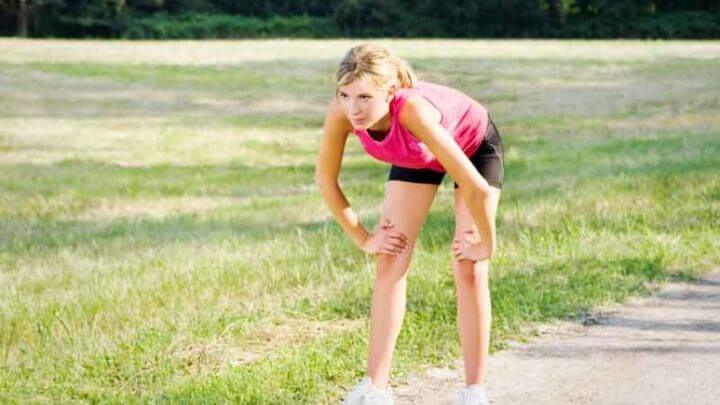 Cómo parar el flato mientras corremos