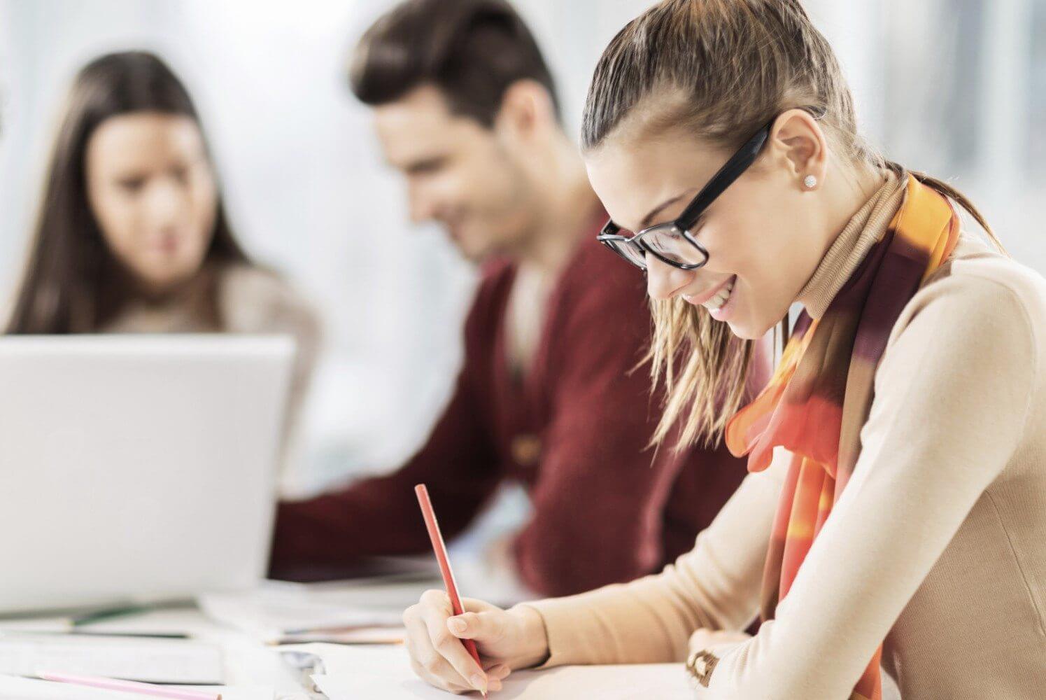 Los 10 elementos esenciales que un estudiante debe tener Los 10 elementos esenciales que un estudiante debe tener