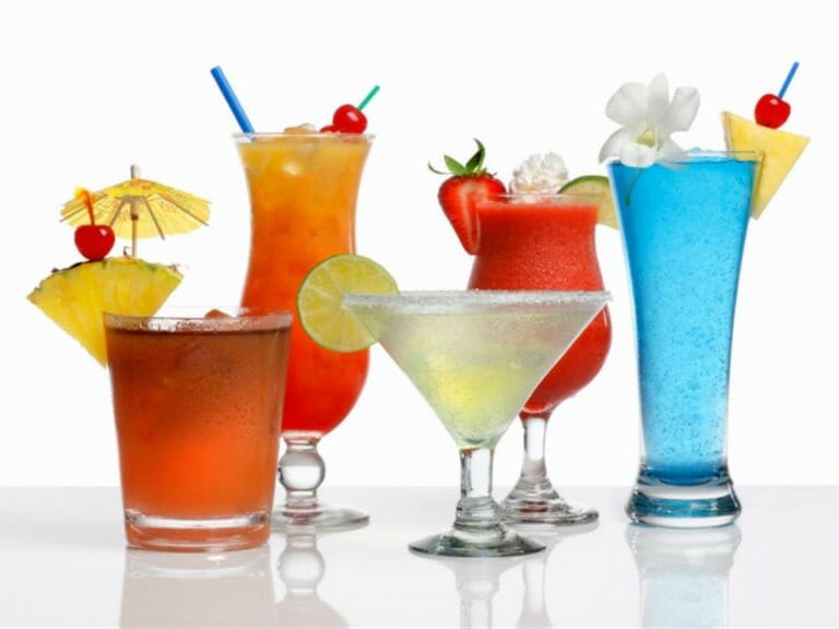 4 recetas de cócteles saludables para tus almuerzos