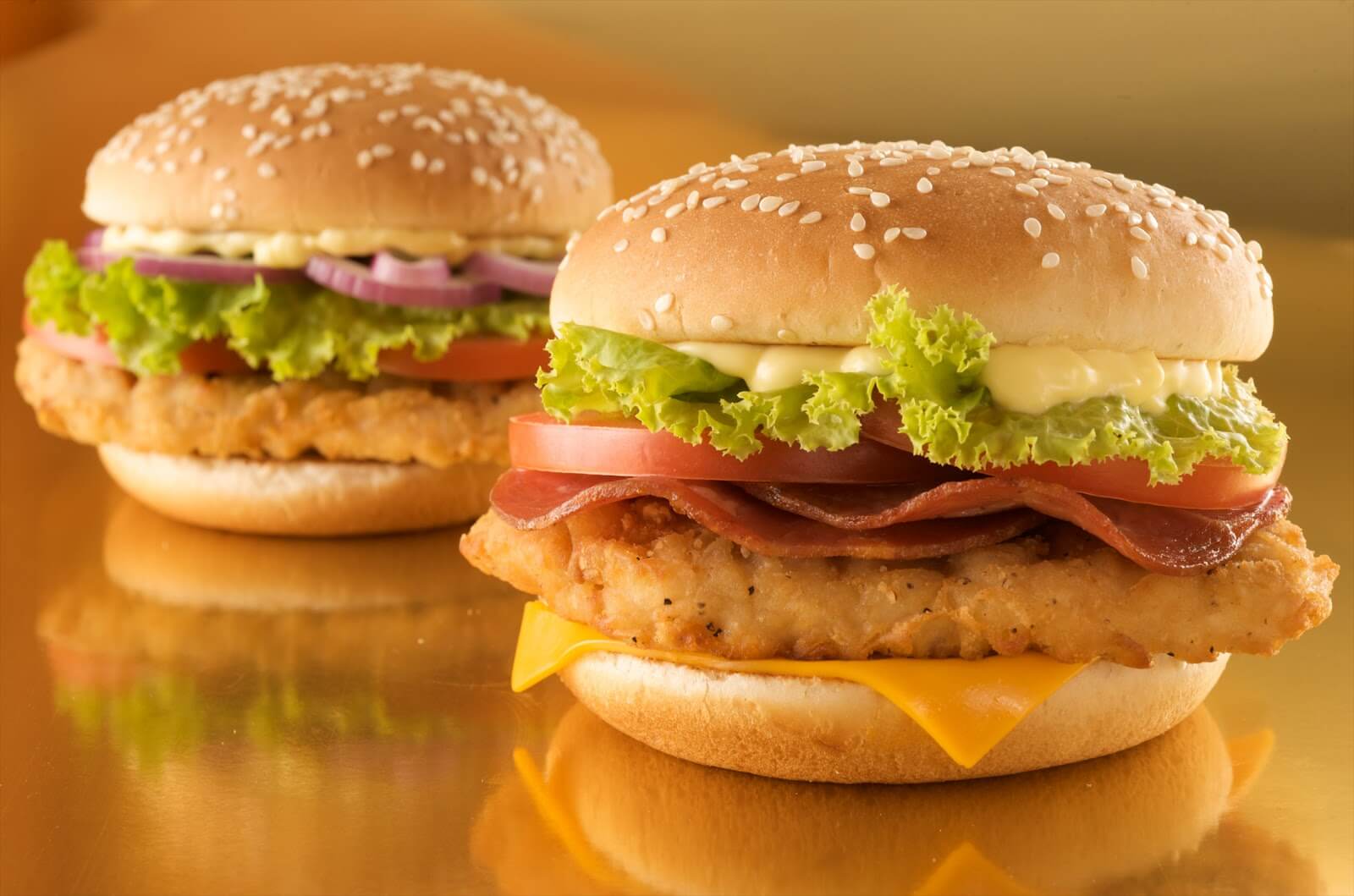 Cómo hacerte una hamburguesa de pechuga de pollo saludable