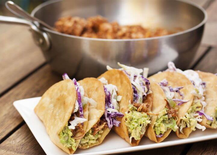 Receta saludable de tacos con pollo y repollo