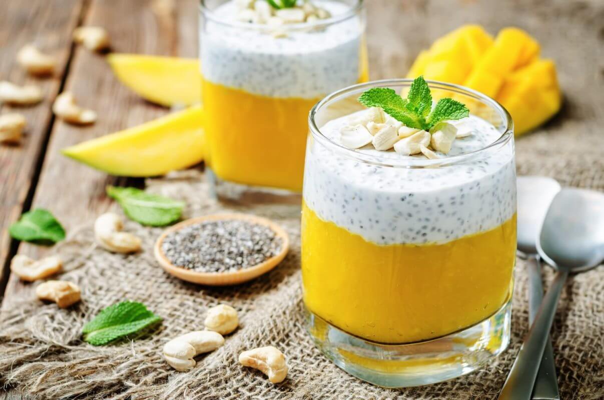 7 recetas de postres saludables con mango que te encantarán