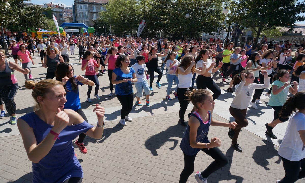 Baile aeróbico: beneficios para la salud y cómo hacerlo correctamente