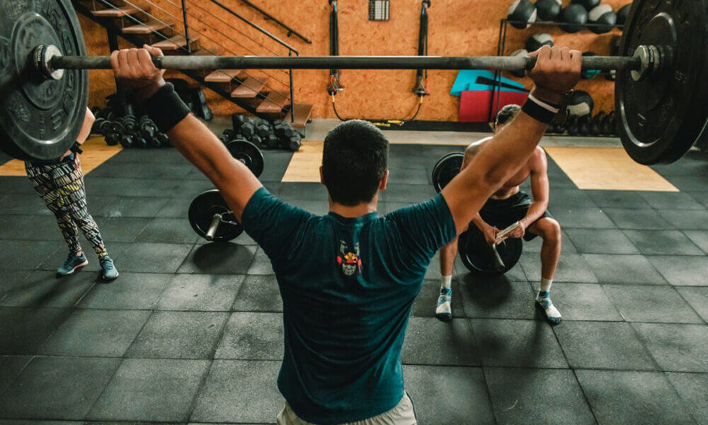 ¿Qué son las superseries y por qué te ayudan a ganar músculo?