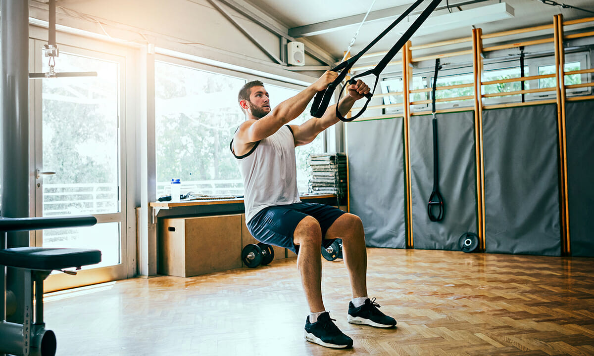 Remo con TRX: ejercicios para fortalecer la espalda y el core