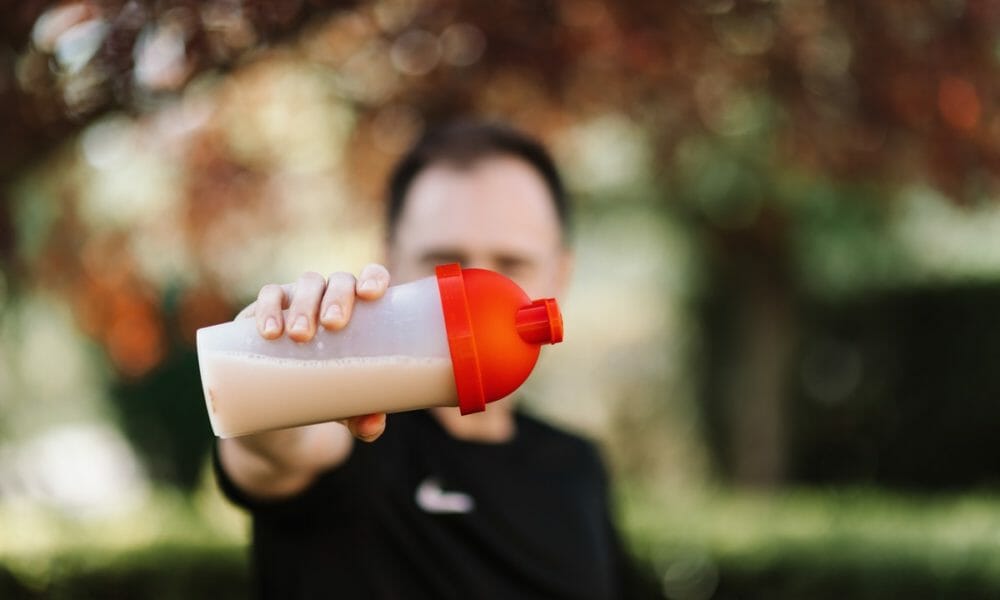 Caseinato de calcio ¿Qué es, para qué sirve y cómo tomarlo?