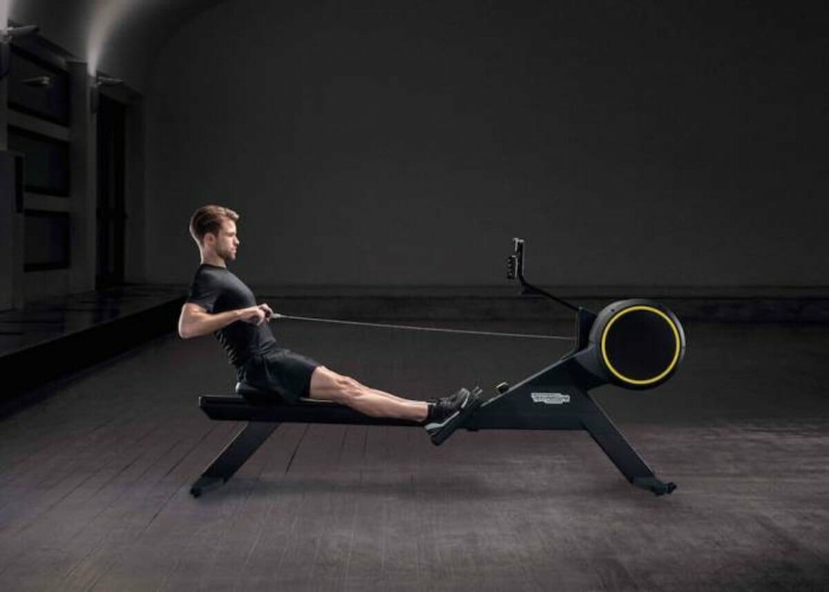 ¿Sabes cuál es la principal función de la máquina de remo? Descúbrelo